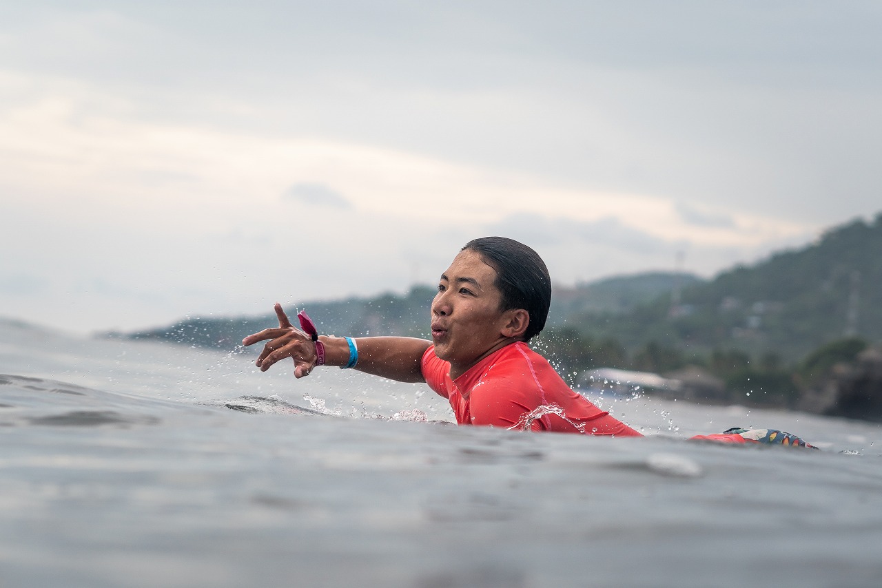 「WJSC」ROUND 2 岩見天獅・中塩佳那・渡邉壱孔・長沢侑磨・寺田文太は1位でR-3へ - 波伝説 ニュース